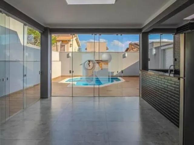Casa de Condomínio com 3 Quartos e 5 banheiros à Venda, 210 m² por R$ 1.200.000