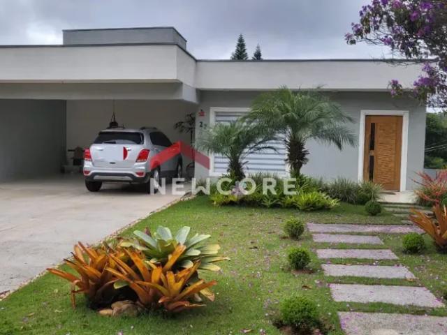 Casa de Condomínio com 3 Quartos e 5 banheiros à Venda, 232 m² por R$ 1.649.240