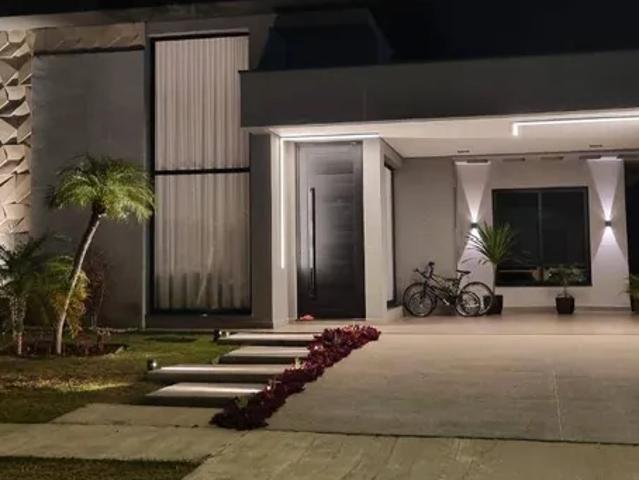Casa de Condomínio com 3 Quartos e 5 banheiros à Venda, 247 m² por R$ 2.450.000