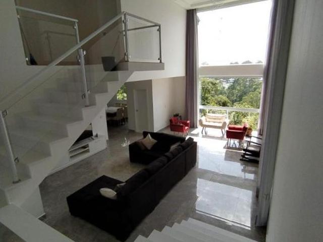 Casa de Condomínio com 3 Quartos e 5 banheiros à Venda, 421 m² por R$ 1.600.000