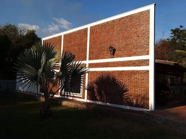 Casa de Condomínio com 3 Quartos para alugar, 400m² Novo Uruguai