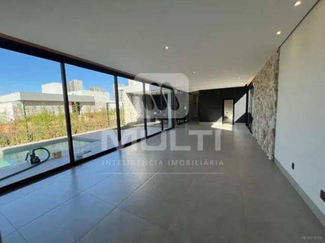 Casa de Condomínio com 3 Quartos para alugar, 400m² Jardim Sul