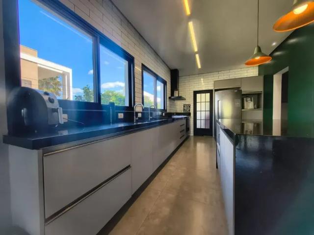 Casa de Condomínio com 3 Quartos para alugar, 460m² Alphaville Nova Esplanada