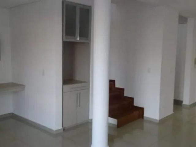 Casa de Condomínio com 3 Quartos para alugar, 94m² Giardino