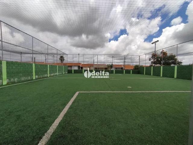 Casa de Condomínio com 3 Quartos para alugar, 100m² Aclimacao