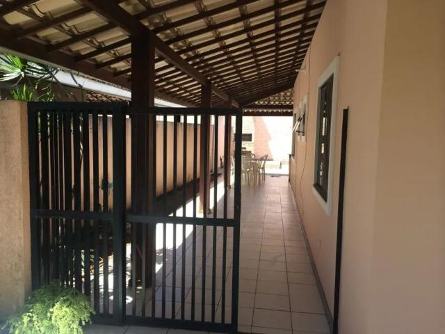 Casa de Condomínio com 3 Quartos para alugar, 112m² Buraquinho