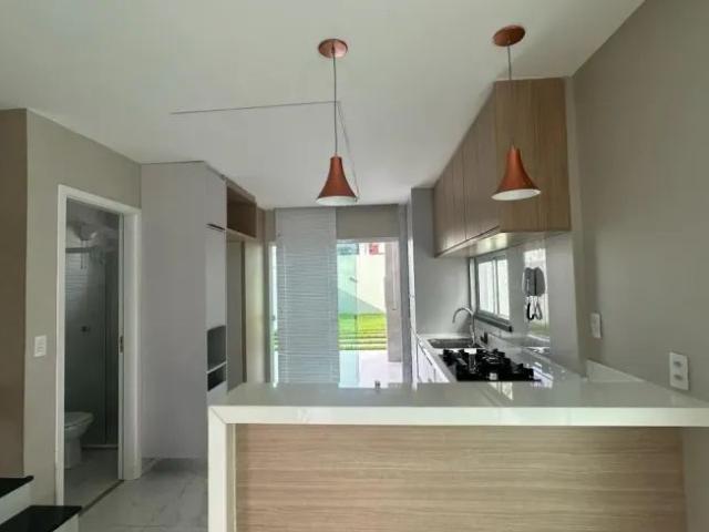 Casa de Condomínio com 3 Quartos para alugar, 150m² Centro