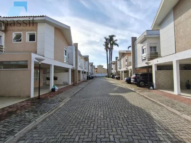Casa de Condomínio com 3 Quartos para alugar, 160m² Vila Oliveira