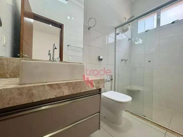 Casa de Condomínio com 3 Quartos para alugar, 190m² Jardim Bela Vista