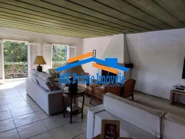 Casa de Condomínio com 3 Quartos para alugar, 2000m² Vila Santo Antônio
