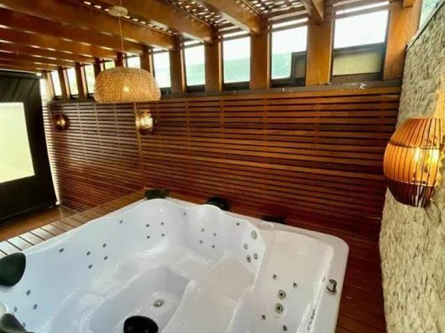 Casa de Condomínio com 3 Quartos para alugar, 200m² Centro