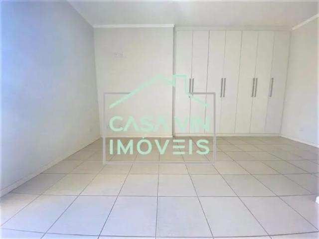 Casa de Condomínio com 3 Quartos para alugar, 205m² Condomínio Jardim das Palmeiras
