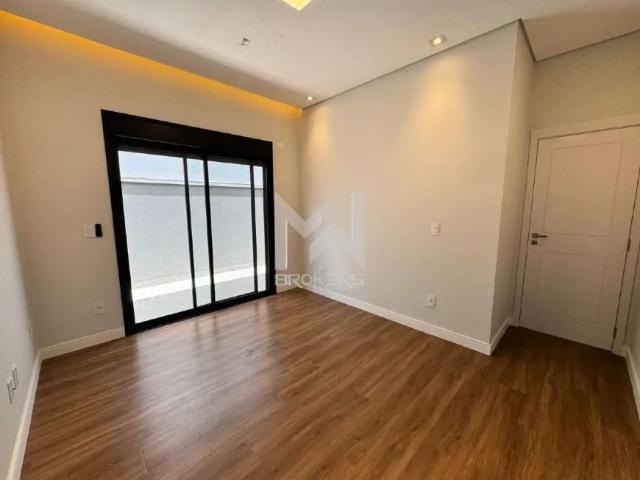 Casa de Condomínio com 3 Quartos para alugar, 226m² Condominio Zurich Dorf