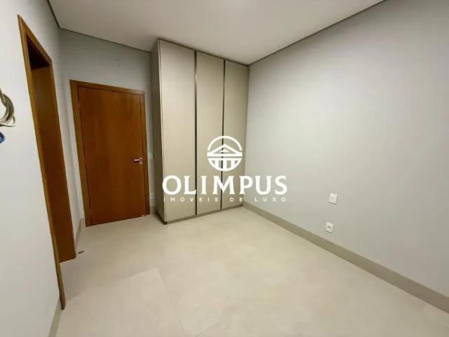 Casa de Condomínio com 3 Quartos para alugar, 234m² Jardim Sul