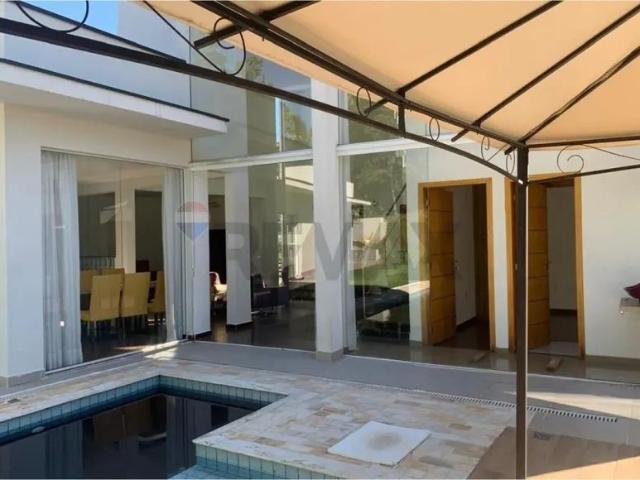 Casa de Condomínio com 3 Quartos para alugar, 248m² Condominio Marambaia