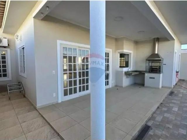 Casa de Condomínio com 3 Quartos para alugar, 250m² Nova Votorantim