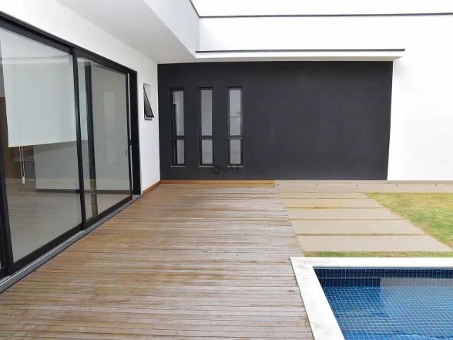 Casa de Condomínio com 3 Quartos para alugar, 250m² Alphaville Nova Esplanada