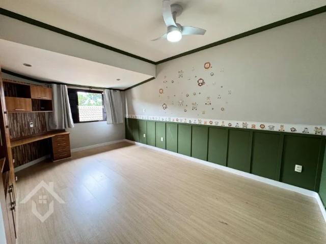 Casa de Condomínio com 3 Quartos para alugar, 250m² Jardim Maria Cândida