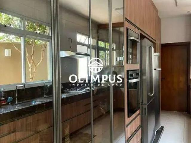 Casa de Condomínio com 3 Quartos para alugar, 250m² Jardins Barcelona