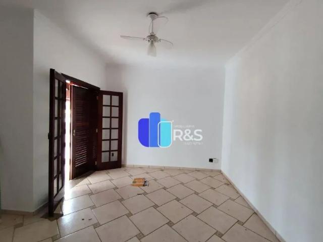 Casa de Condomínio com 3 Quartos para alugar, 305m² Parque das Videiras