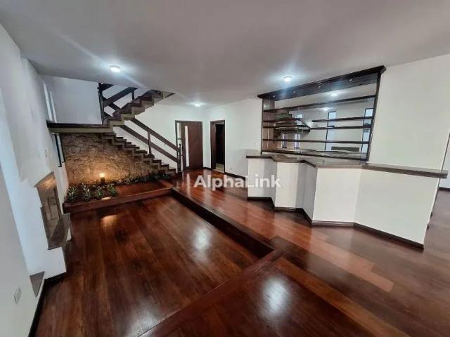 Casa de Condomínio com 3 Quartos para alugar, 308m² Alphaville