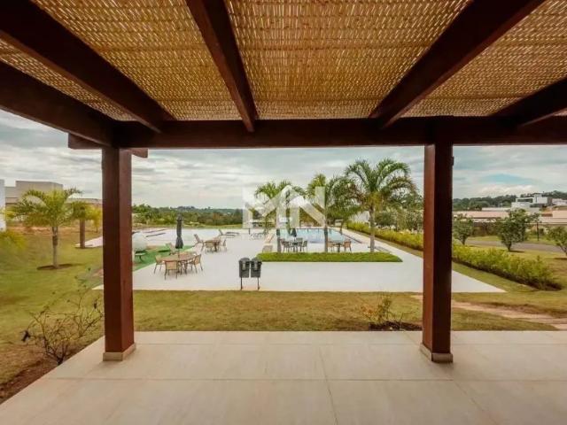 Casa de Condomínio com 3 Quartos para alugar, 312m² Pinheirinho