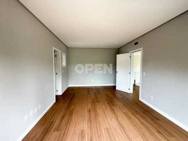Casa de Condomínio com 3 Quartos para alugar, 366m² Distrito Industrial