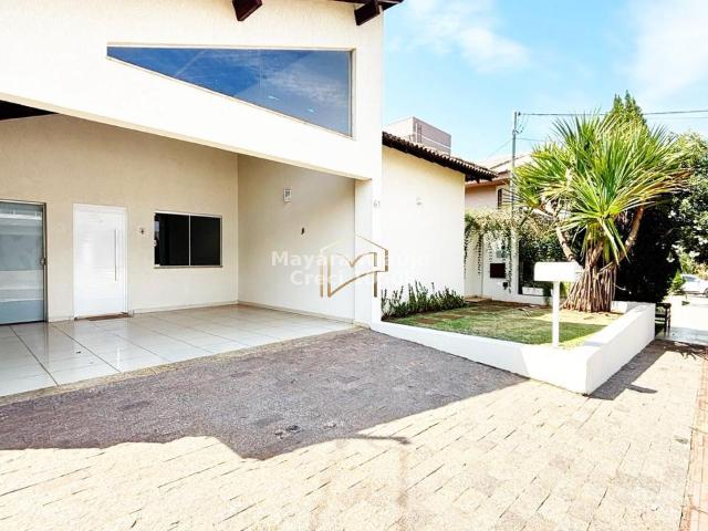 Casa de Condomínio com 3 Quartos para Alugar por R$ 13.500/mês