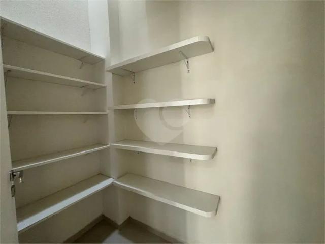 Casa de Condomínio com 3 Quartos para venda ou aluguel, 215m² Morumbi