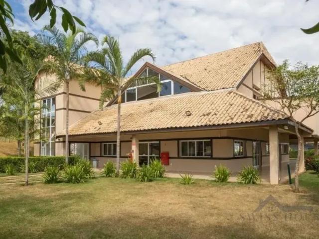 Casa de Condomínio com 3 Quartos para venda ou aluguel, 217m² Swiss Park