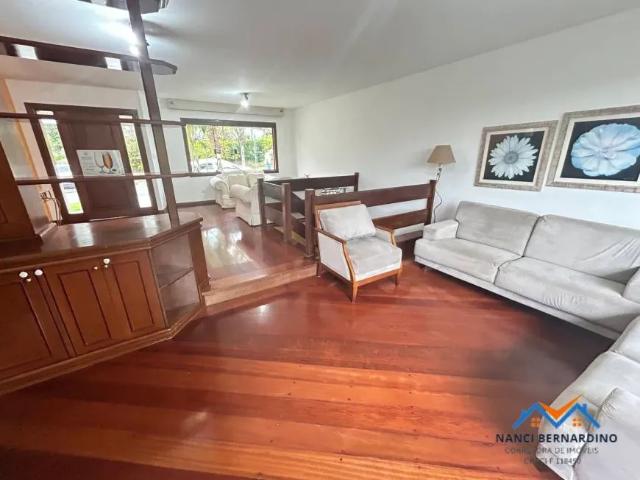 Casa de Condomínio com 3 Quartos para venda ou aluguel, 266m² Jardim das Cerejeiras