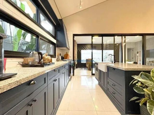 Casa de Condomínio com 3 Quartos para venda ou aluguel, 267m² Urbanova