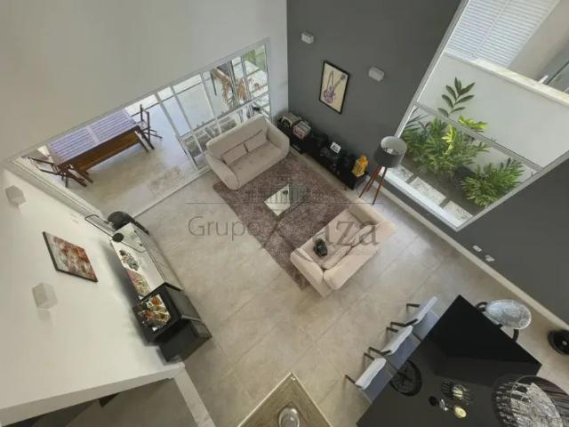 Casa de Condomínio com 3 Quartos para venda ou aluguel, 329m² Condomínio Residencial Jaguary
