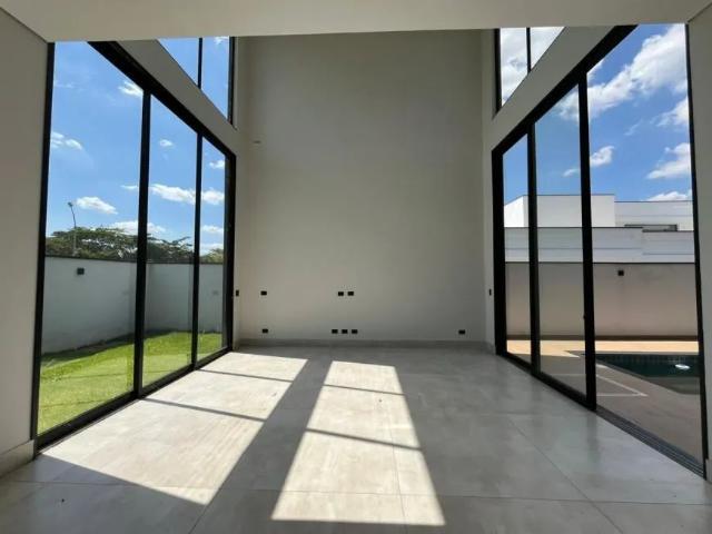 Casa de Condomínio com 3 Quartos para venda ou aluguel, 350m² Condominio Alphaville Castello