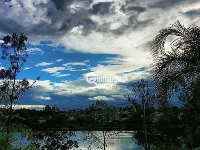 Casa de Condomínio com 3 Quartos para venda ou aluguel, 400m² Cachoeira