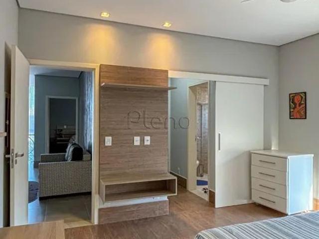 Casa de Condomínio com 3 Quartos para venda ou aluguel, 402m² Swiss Park