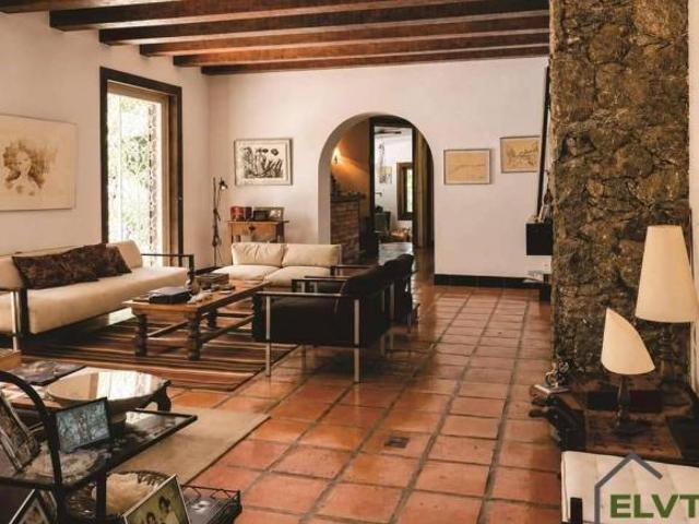 Casa de Condomínio com 3 Quartos, Piscina Aquecida e SPA em Carapicuíba