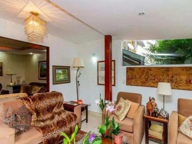 Casa de Condomínio com 3 Quartos Proximo ao Iguatemi