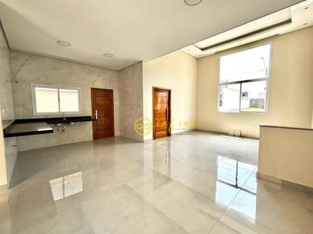 Casa de Condomínio com 3 Quartos, sendo 1 Suíte à venda, 121 m² por R$ 830.000 Condomínio Villagio