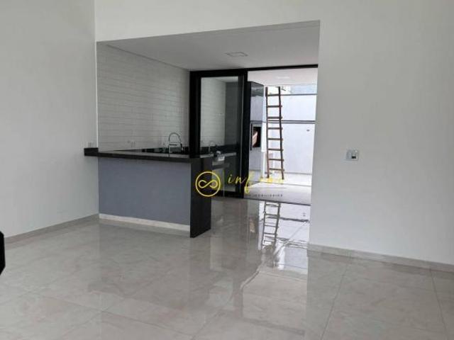 Casa de Condomínio com 3 Quartos, sendo 1 Suíte à venda, 123 m² por R$ 880.000 Condomínio Terras d