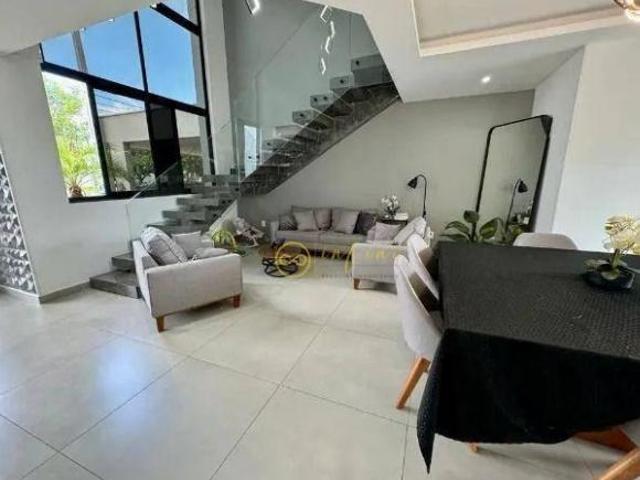 Casa de Condomínio com 3 quartos, sendo 1 suíte à venda, 171 m² por R$ 950.000 Condominio Golden