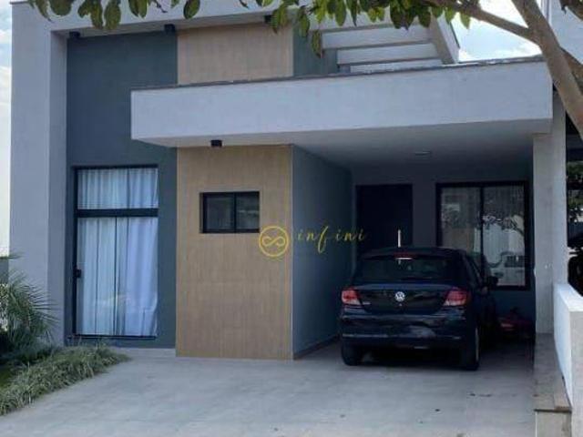 Casa de Condomínio com 3 Quartos, sendo 1 Suíte à venda, 95 m² por R$ 759.000 Condomínio Villaggio