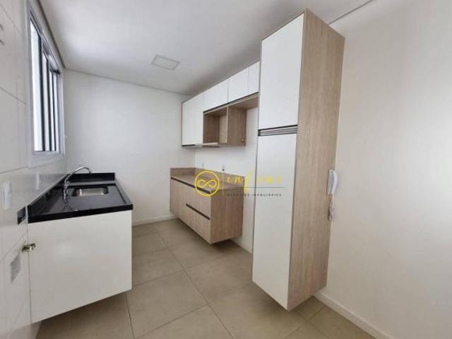 Casa de Condomínio com 3 Quartos, sendo 1 Suíte para alugar, 139 m² por R$ 6.000/mês Condomínio B