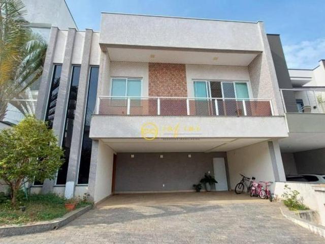 Casa de Condomínio com 3 Quartos sendo 2 Suítes à venda, 250 m² por R$ 1.166.000 Condomínio Villag