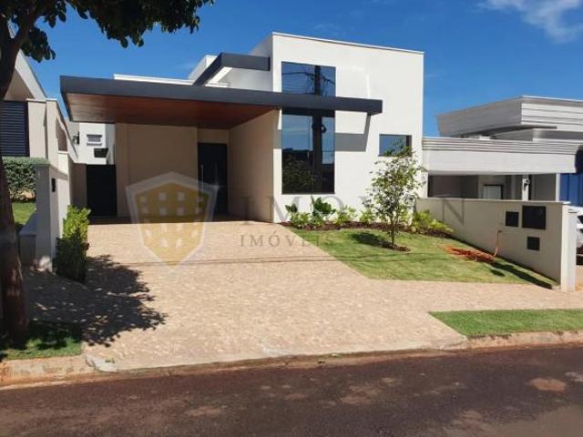 Casa de Condomínio com 3 Quartos/ Suítes e 4 Banheiros à venda, 157,00 m² Condomínio San Marco R