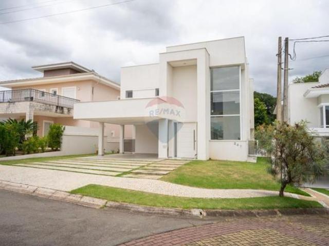 Casa de Condomínio com 3 Quartos suítes no Condomínio Ville de France