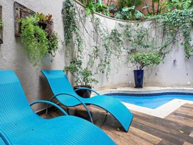 Casa de condomínio com 472 m², 4 quartos sendo 4 suítes à venda no bairro Morumbi