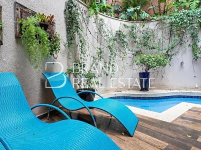 Casa de condomínio com 472 m², 4 quartos sendo 4 suítes à venda no bairro Morumbi