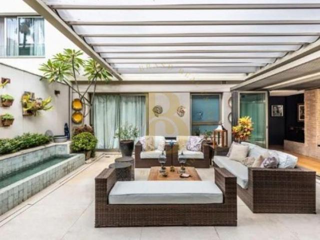 Casa de condomínio com 495 m², 3 quartos sendo 3 suítes à venda no bairro Alto de Pinheiros