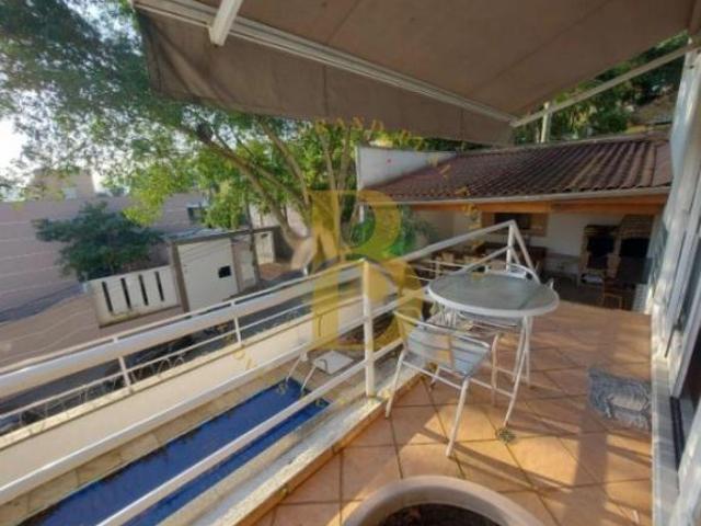 Casa de condomínio com 400 m², 4 quartos sendo 3 suítes à venda no bairro Brooklin